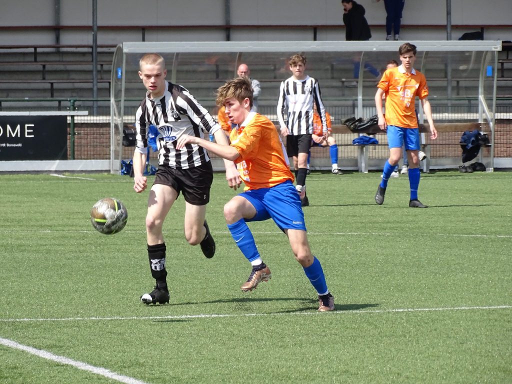 Mijn wedstrijdverslag: SDVB JO17-3 gaat tenonder in subtopper tegen Elspeet. | SDV Barneveld