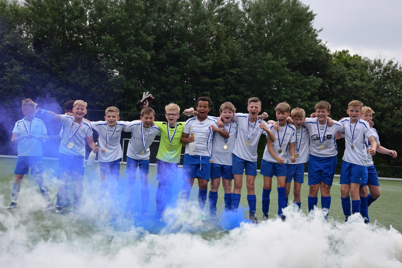 SDVB JO13-6 sluit seizoen af met kampioenschap! | SDV Barneveld