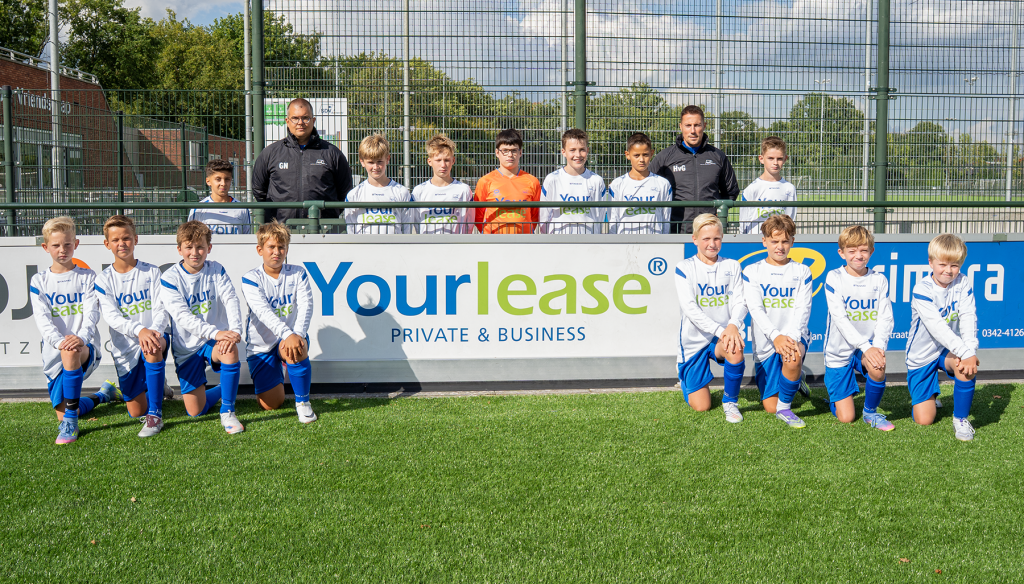 SDVB JO13-3 in het nieuw dit seizoen. | SDV Barneveld