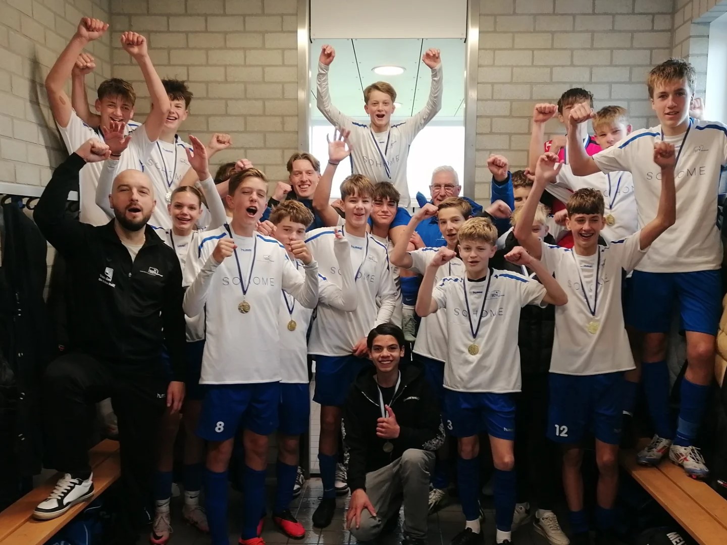 SDVB JO15-1 promoveert naar divisie 5! | SDV Barneveld